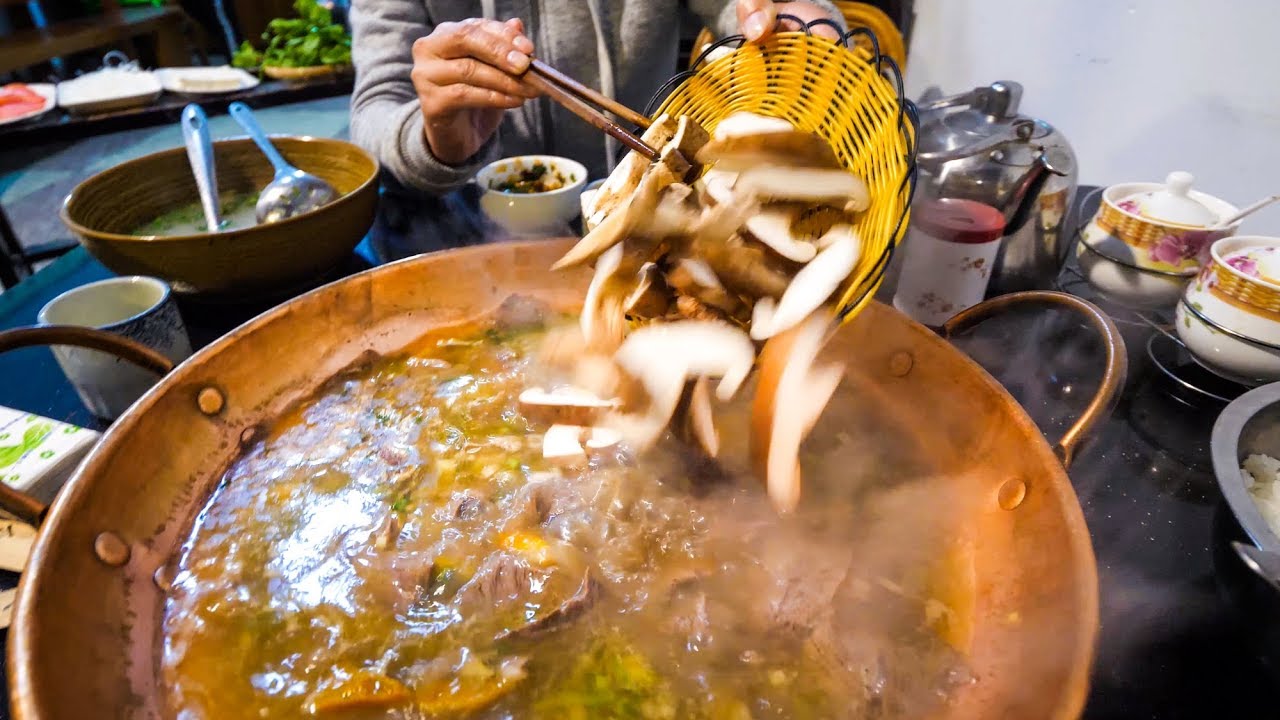 Chinese Food - YELLOW BEEF Hot Pot and Hot CHILI OIL RECIPE! | Yunnan ...