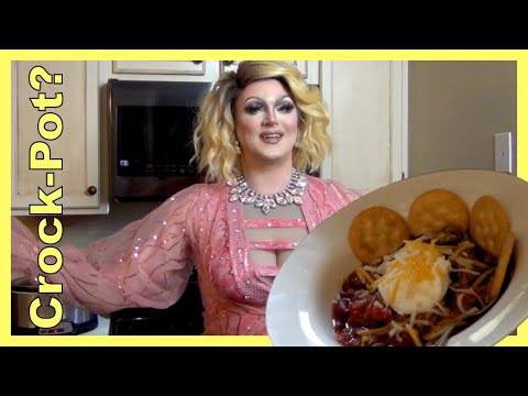 Cooking With The Queen E1 | Simple Crock-Pot Chili - Chili Chili