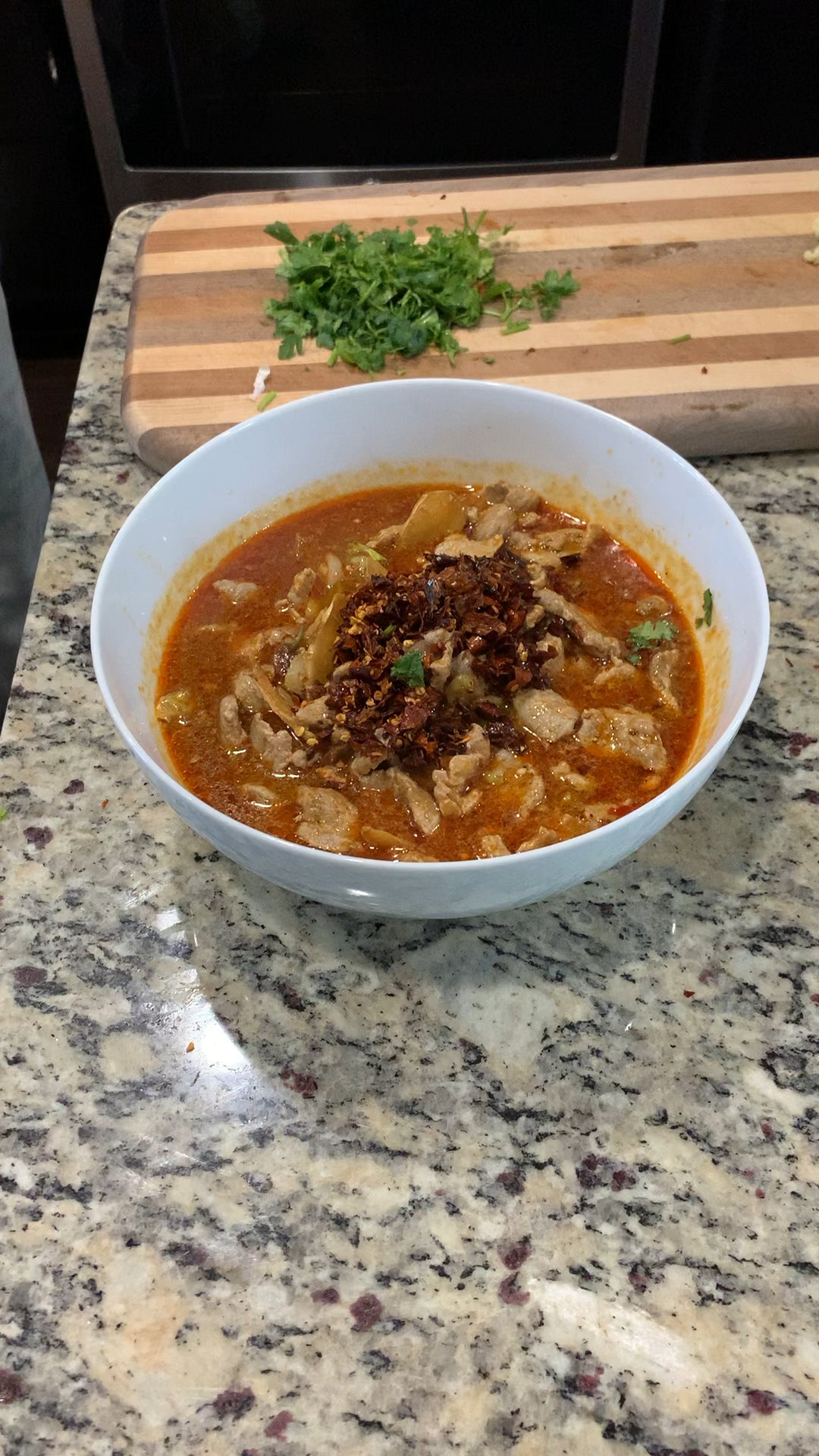 Pouring the hot oil over the water boiled beef （水煮牛肉） - Chili Chili