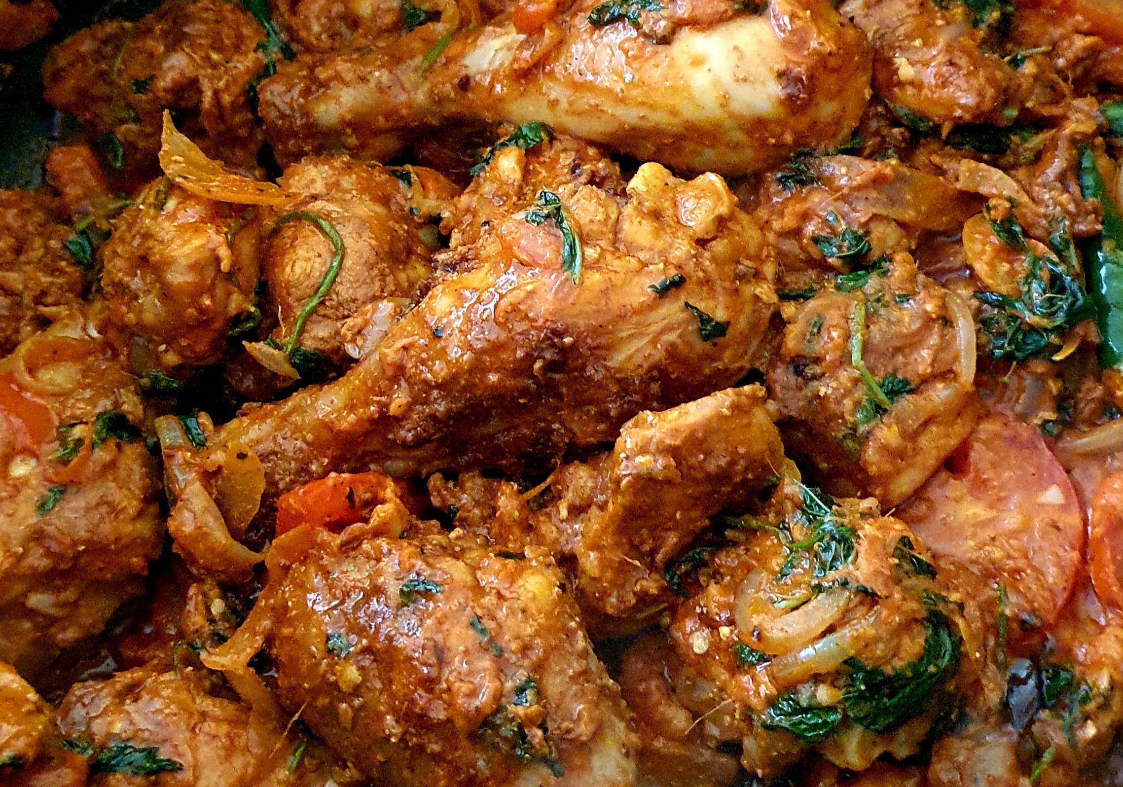An Authentic Indian Chicken Gravy With Whole Spices And Herbs Chili Chili
