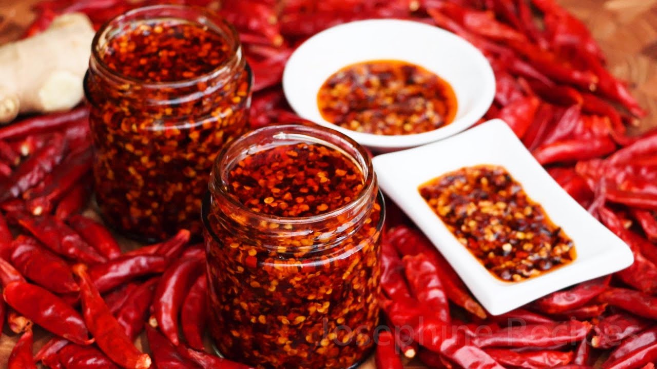 How to Make Chili Oil - The Best Chili Oil Recipe - Chili Chili