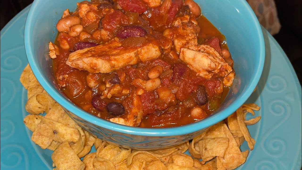 How to make chunky, chicken chili. Step-by-step process. - Chili Chili