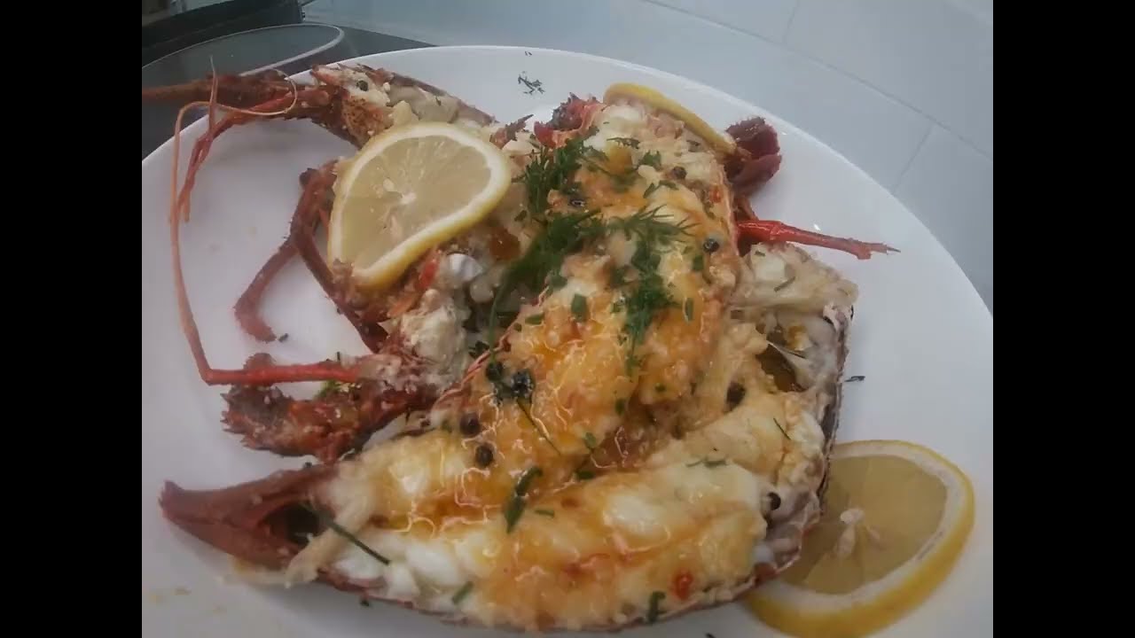 Crayfish Lobster in Garlic butter chili recipe - Chili Chili