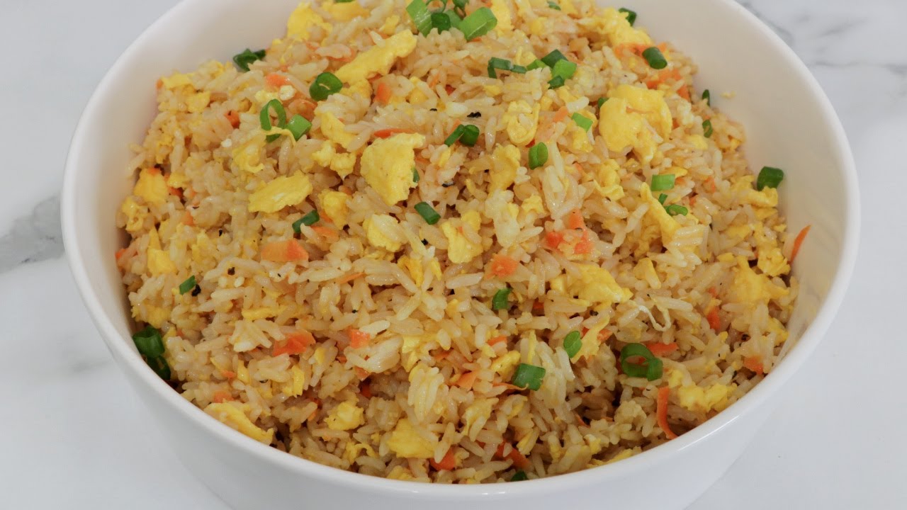 EASIEST EGG FRIED RICE | BETTER THAN TAKE OUT FRIED RICE - Chili Chili