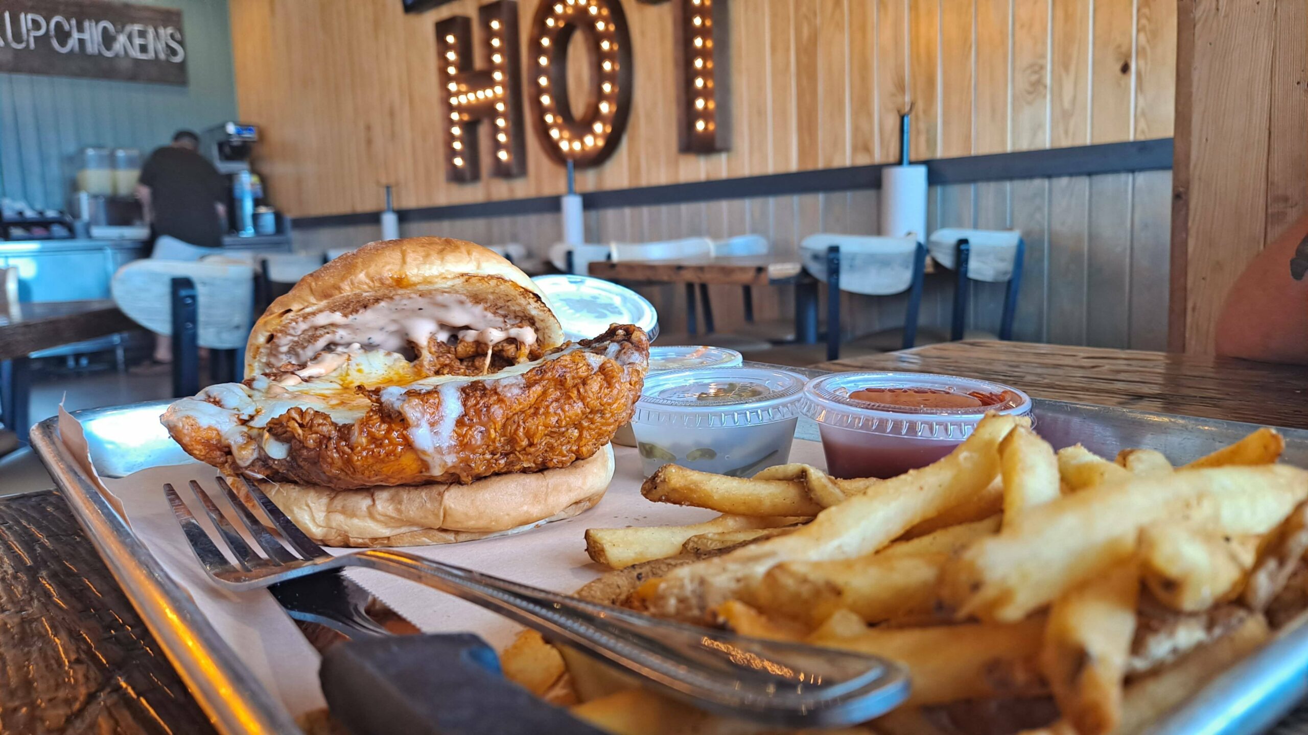 Chicken Samich Hot AMF - Chili Chili