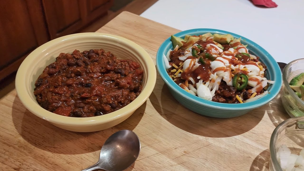 We are Cooking a Hello Fresh Chili recipe! - Chili Chili