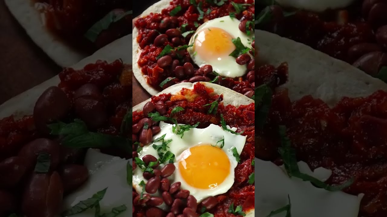 Huevos Rancheros | Mexican fried eggs #shorts - Chili Chili