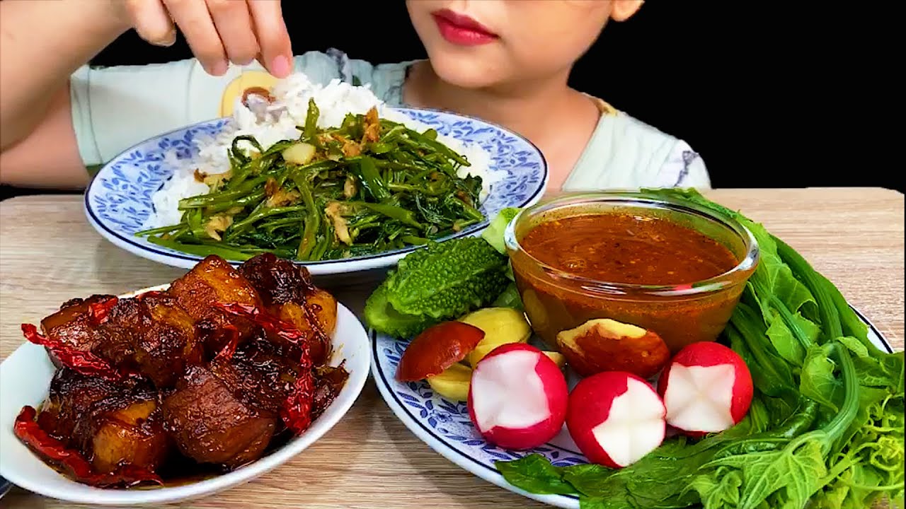 MUKBANG EATING|| BRAISED PORK BELLY, SPICY FISH PASTE ,STIR FRIED WATER ...