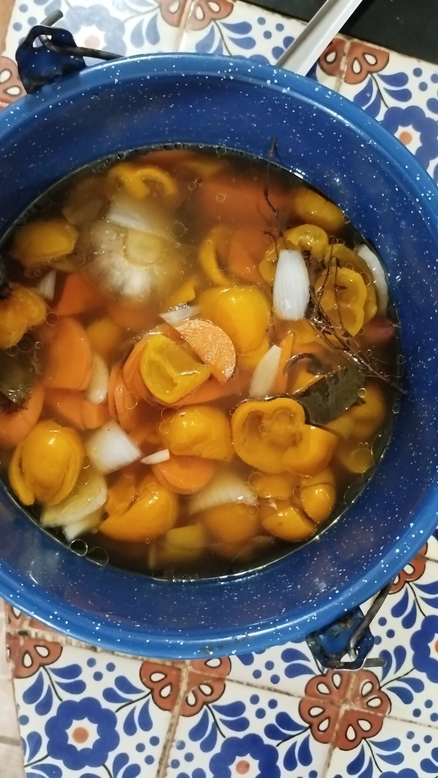 Chile manzano en escabeche - Chili Chili Chile manzano en escabeche - Chili Chili