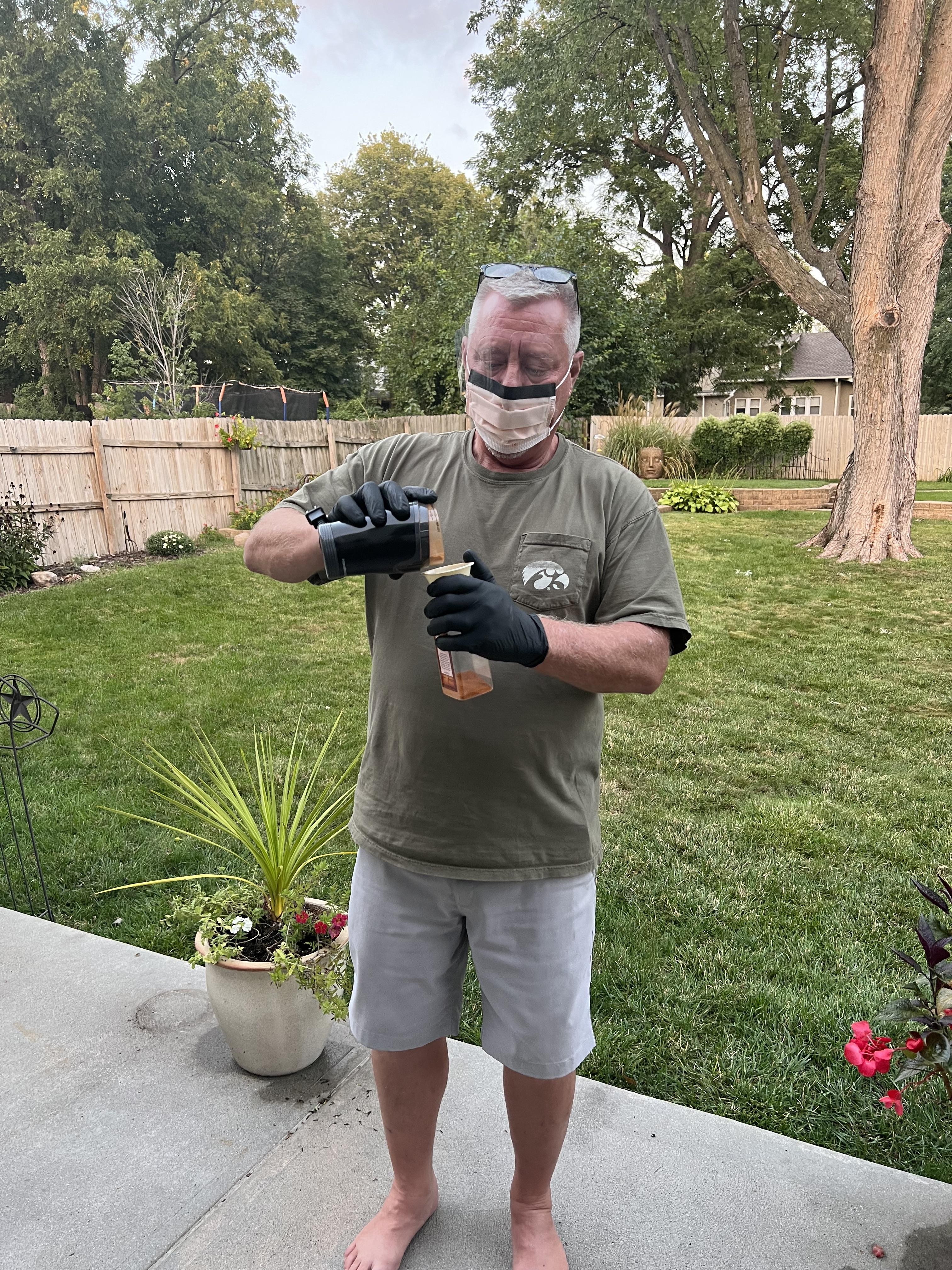 SAFETY FIRST! Ghost peppers dried and ground. - Chili Chili