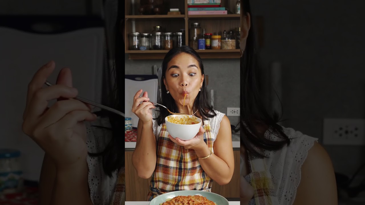 Cheesy Pinoy Spaghetti with Longganisa - Chili Chili