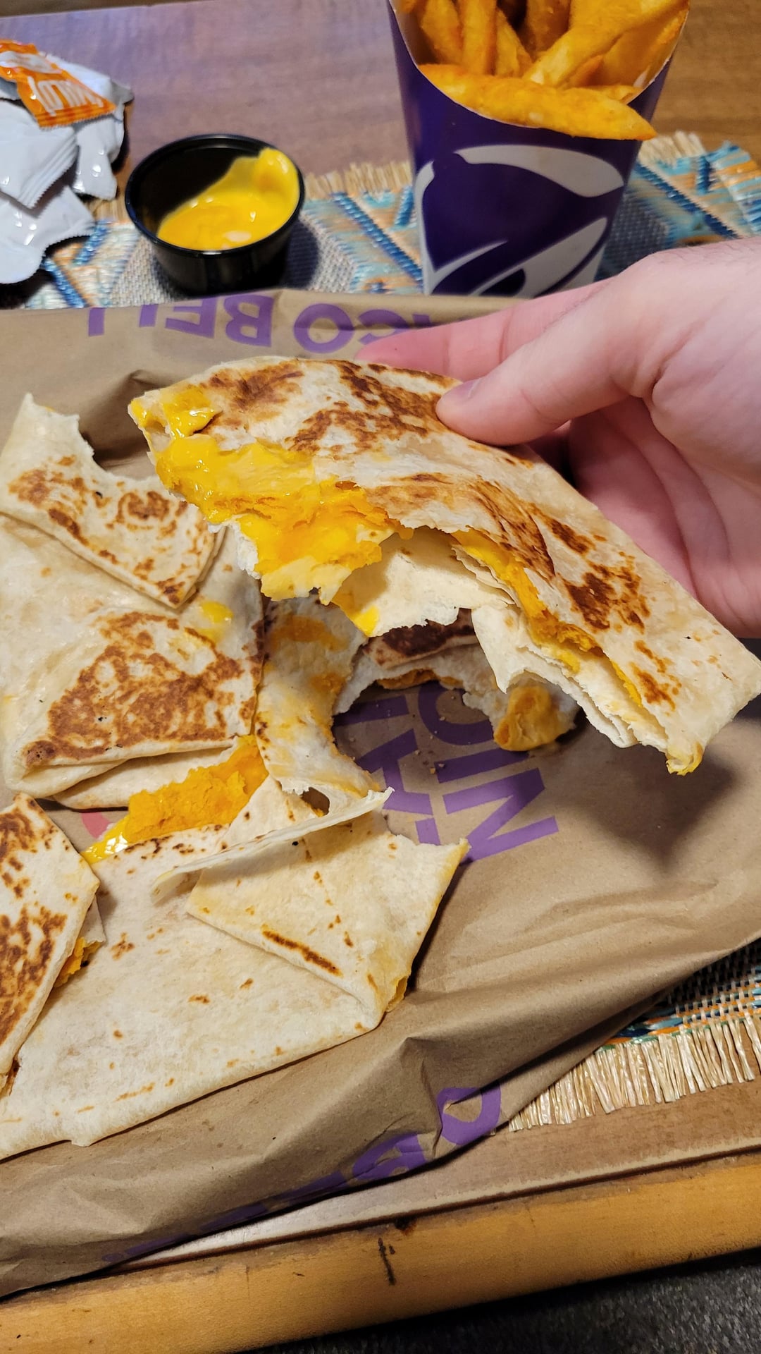 My Experience with the new Taco Bell Cheez-It Crunchwrap (SPOILER: NOT ...