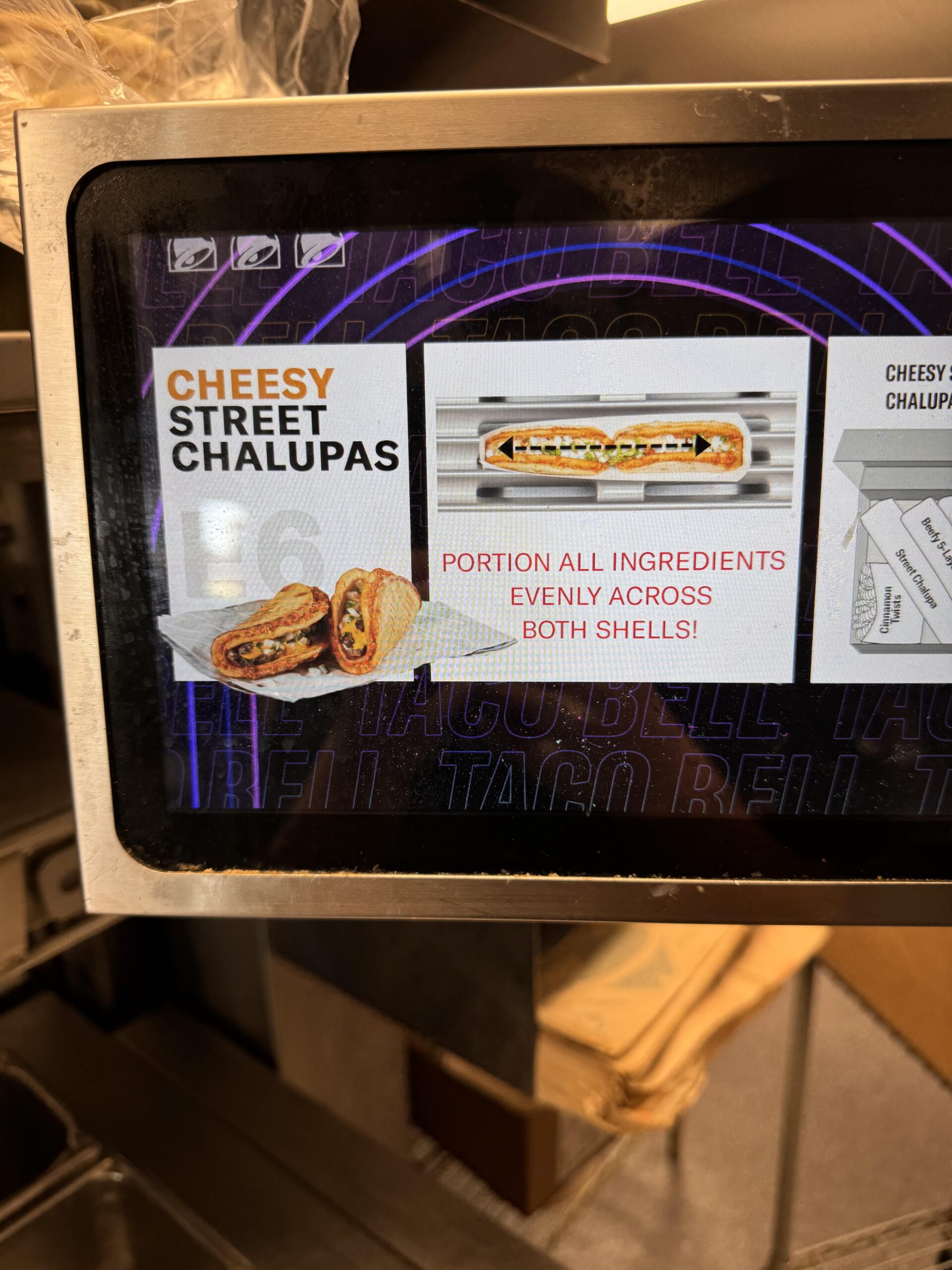 Secret new item: Cheesy Street Chalupas - Chili Chili