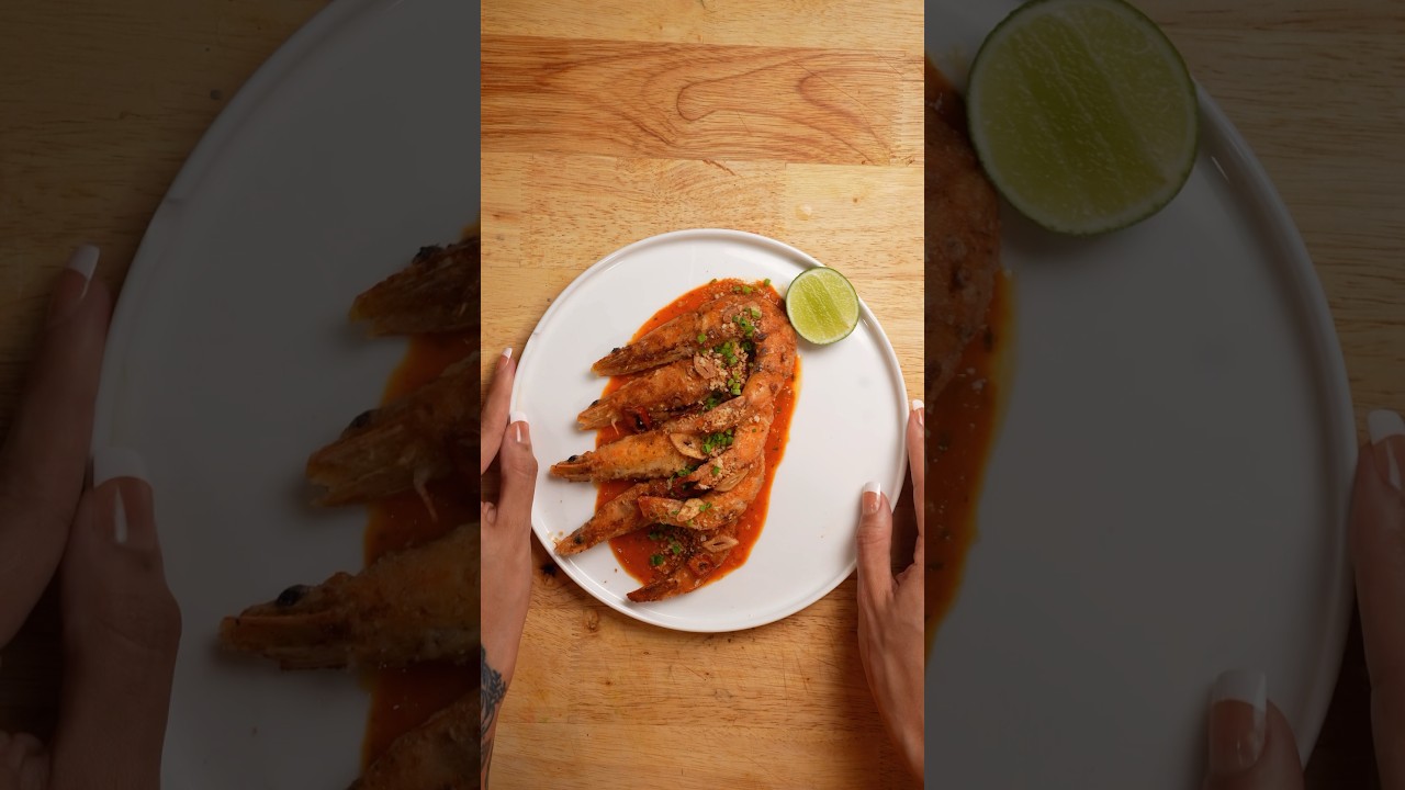 Salt & Pepper Shrimp w. a Roasted Pepper Puree - Chili Chili