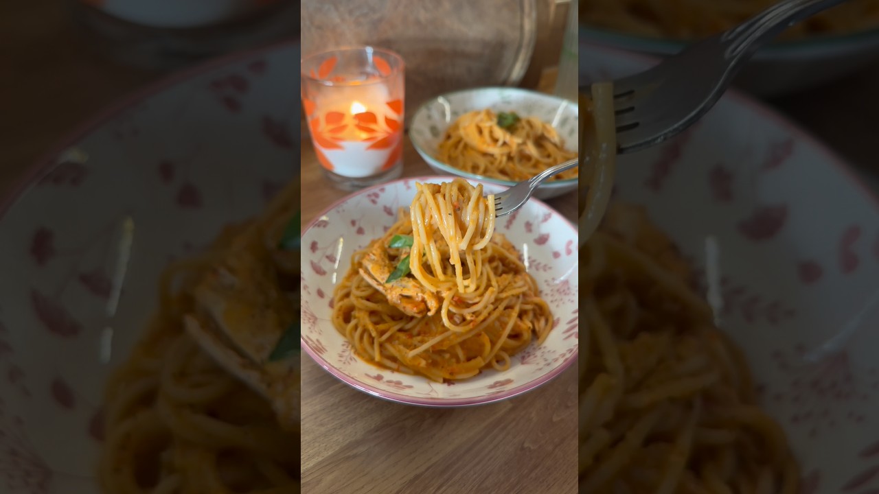 Roasted red pepper & tomato spaghetti 🍝 - Chili Chili